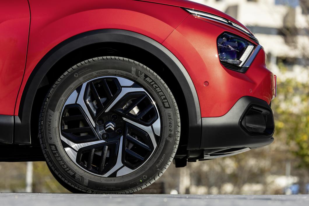 Essai : Citroën C4 X 1.2 Pure Tech 130 EAT 8 Shine Pack. - Infos 75